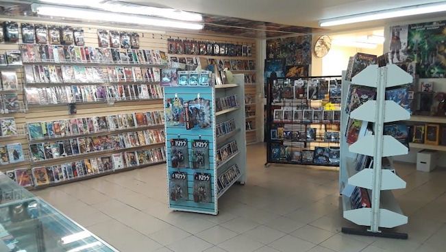 Nerd Out Comics brings art, action figures and graphic novels to St ...